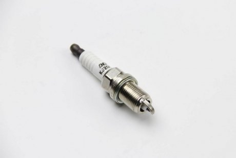 Свеча зажигания NGK 8894 - автозапчасти Detaler